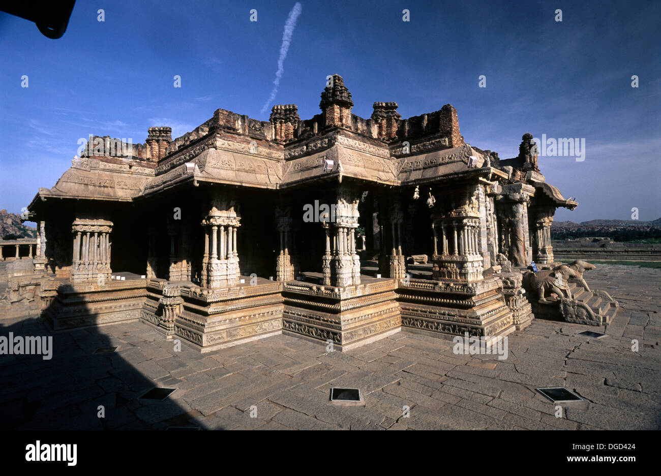 Monolithic pillars carved hi-res stock photography and images - Alamy