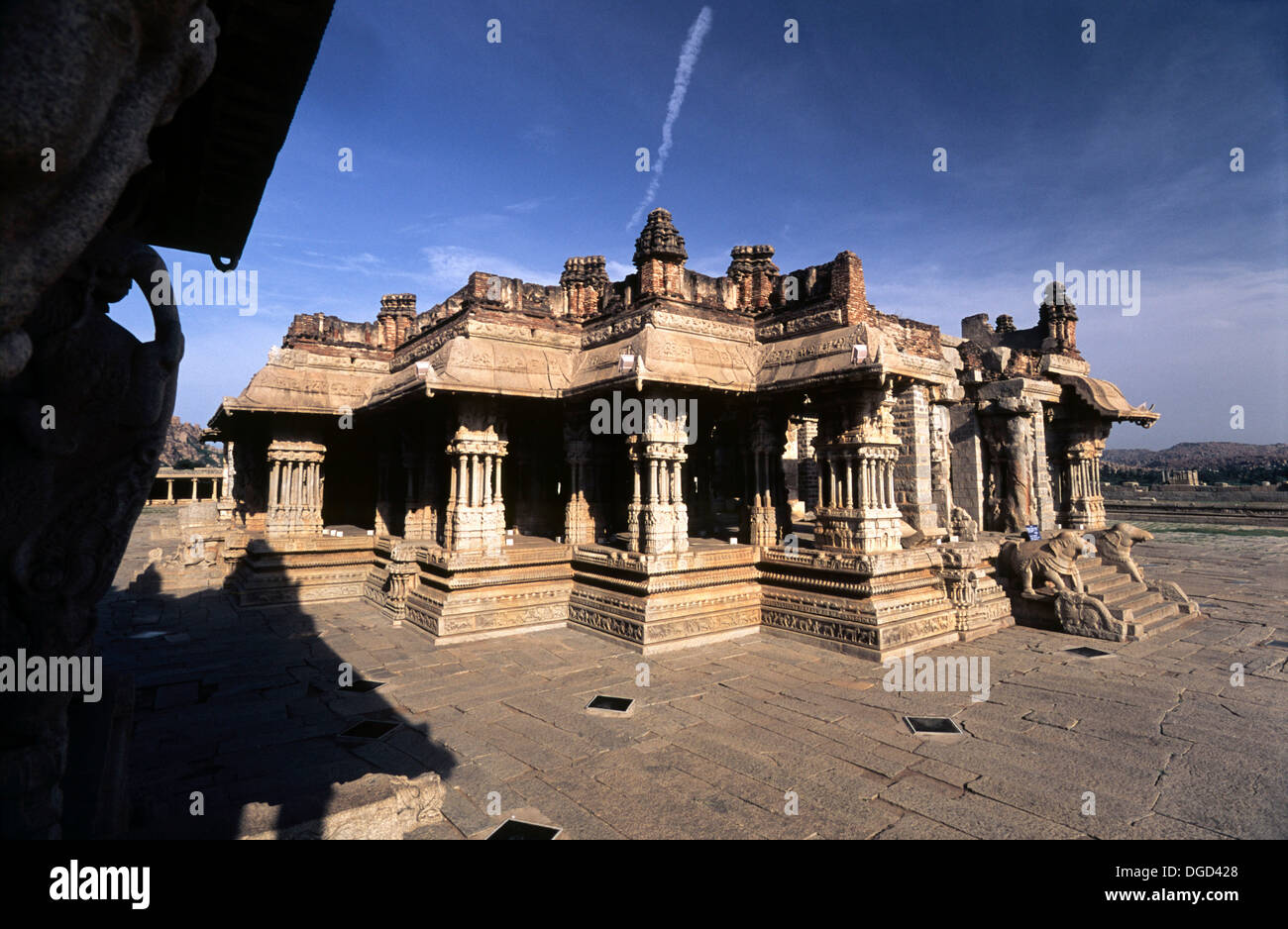 Monolithic pillars carved hi-res stock photography and images - Alamy