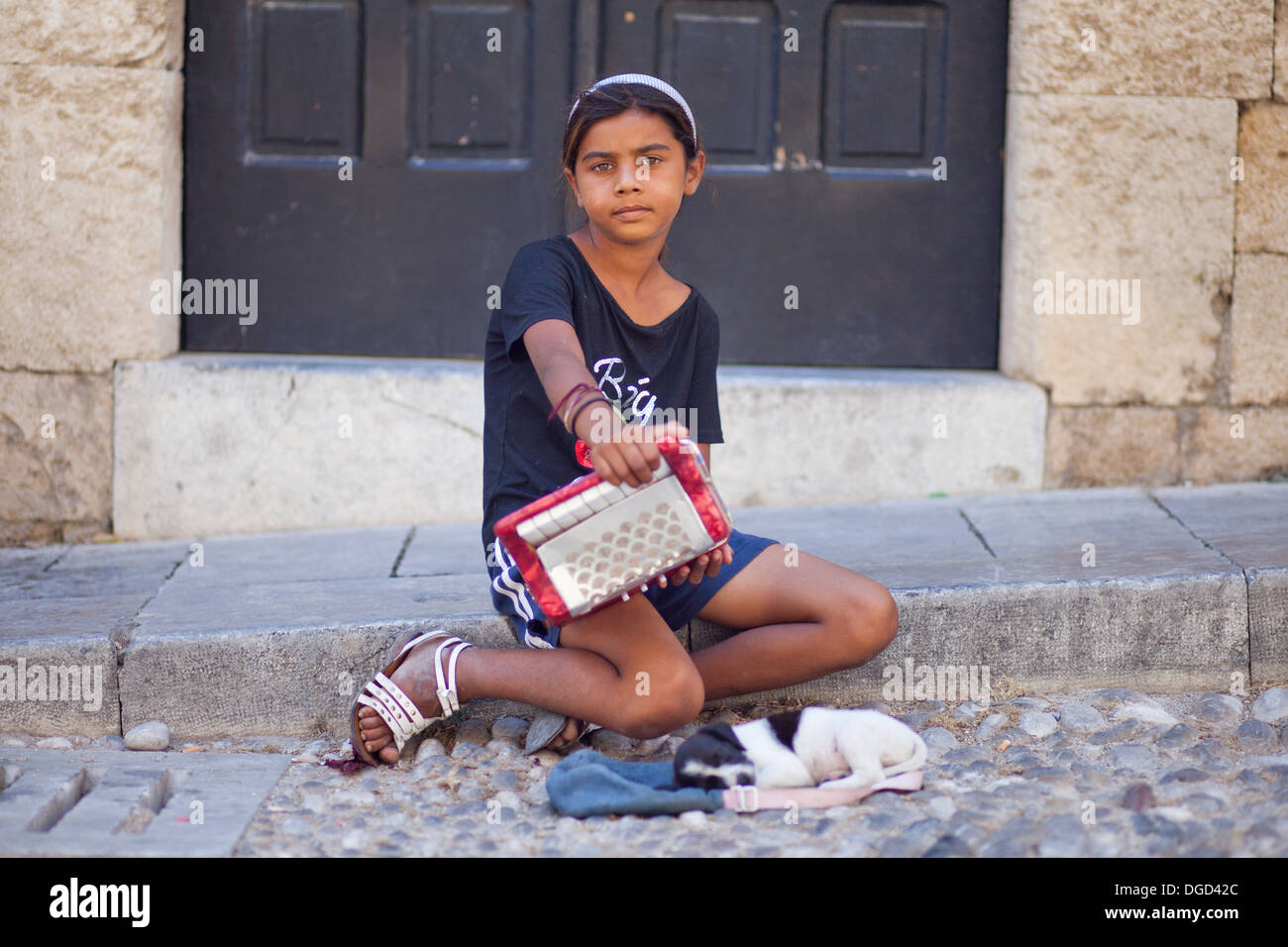 child beggar Stock Photo - Alamy