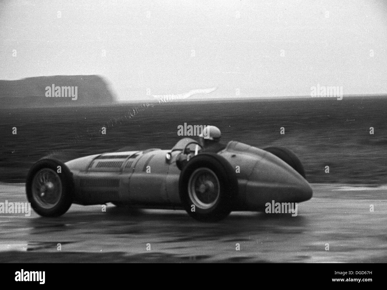 British racing driver reg parnell hi-res stock photography and images ...