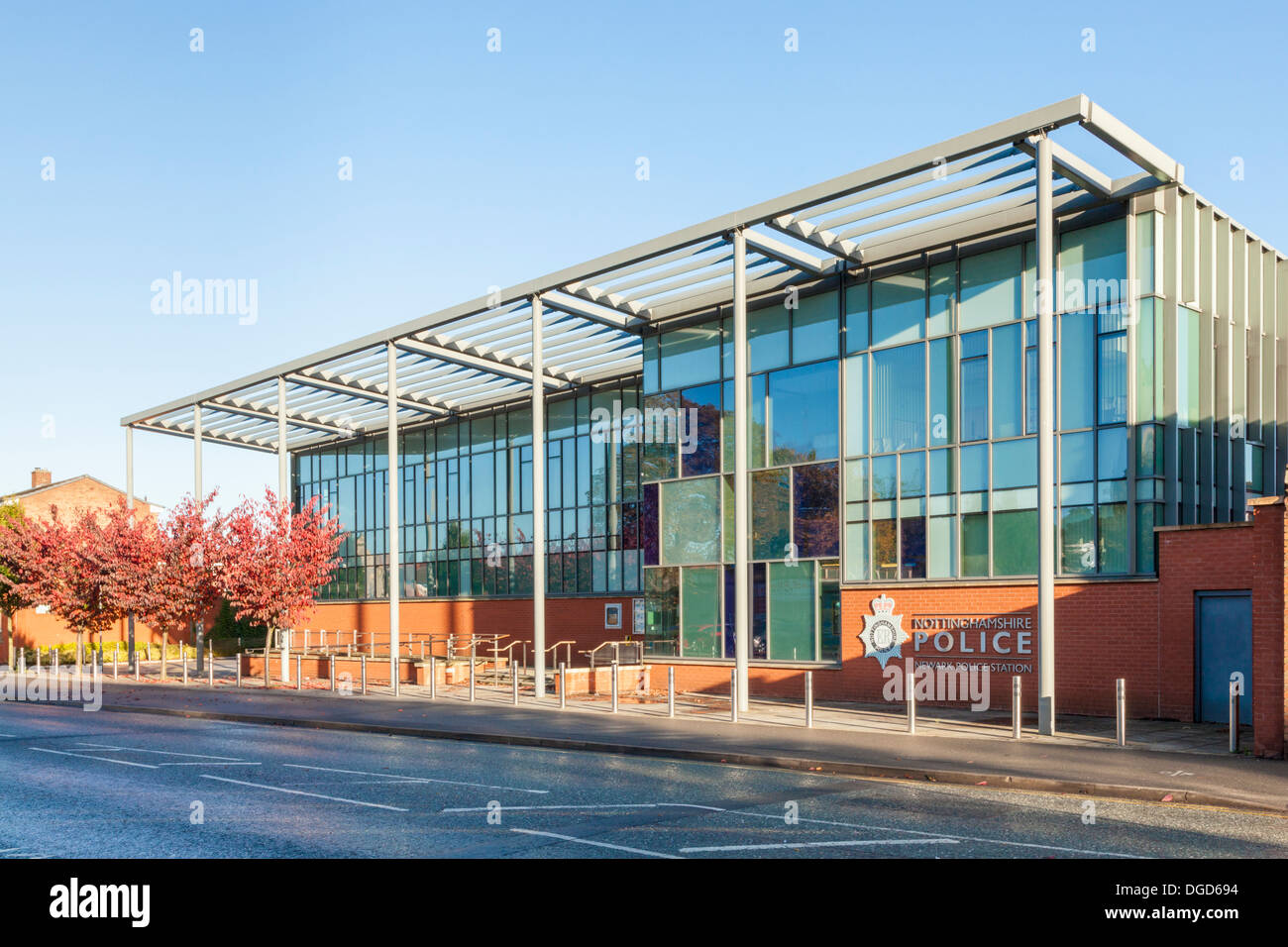 Police station uk exterior hi-res stock photography and images - Alamy