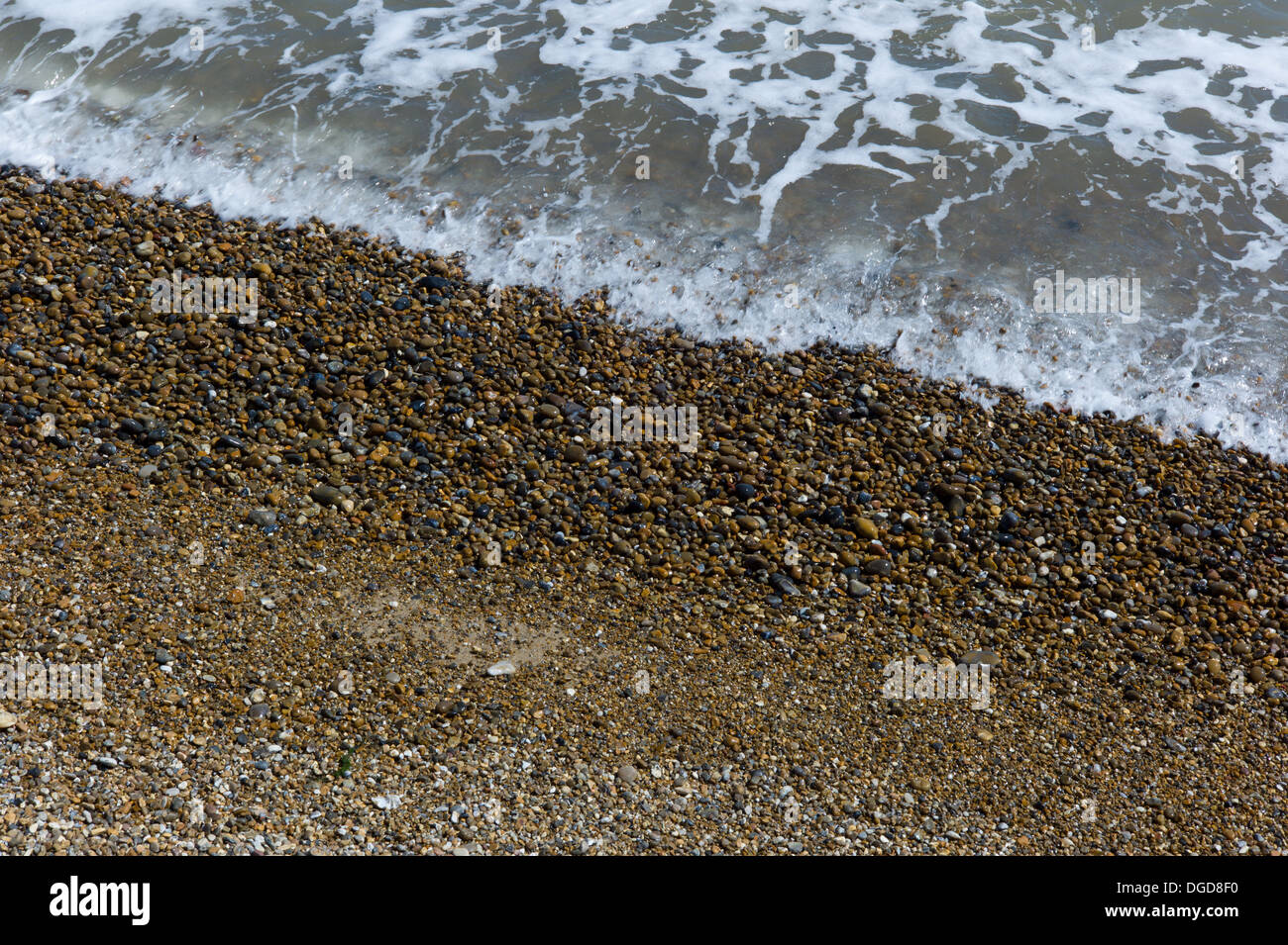 Sea and shingle beach Stock Photo - Alamy