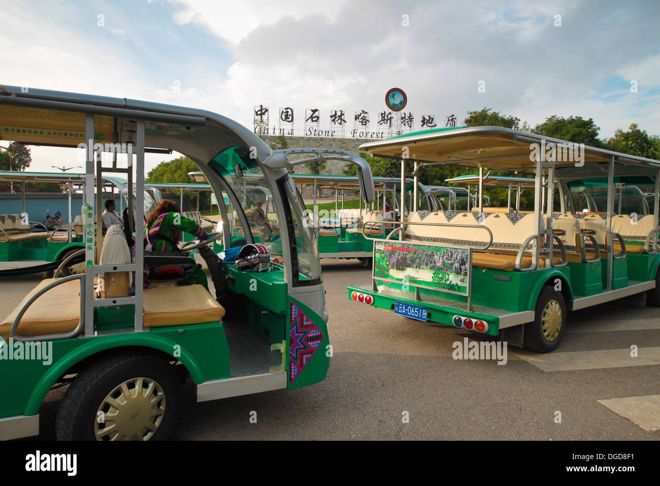 Shuttle bus in front the tourist service center of Kunming Stone forest ...