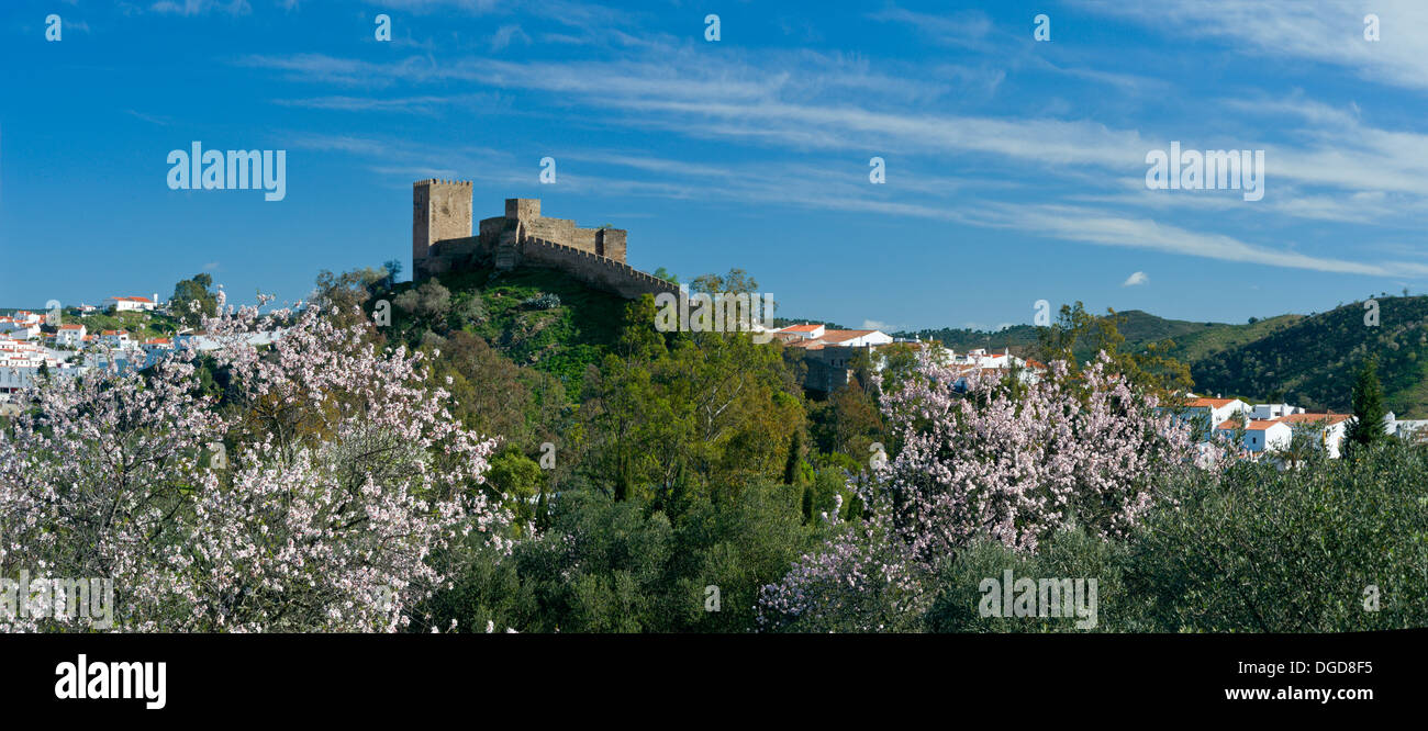Castelos de portugal hi-res stock photography and images - Alamy