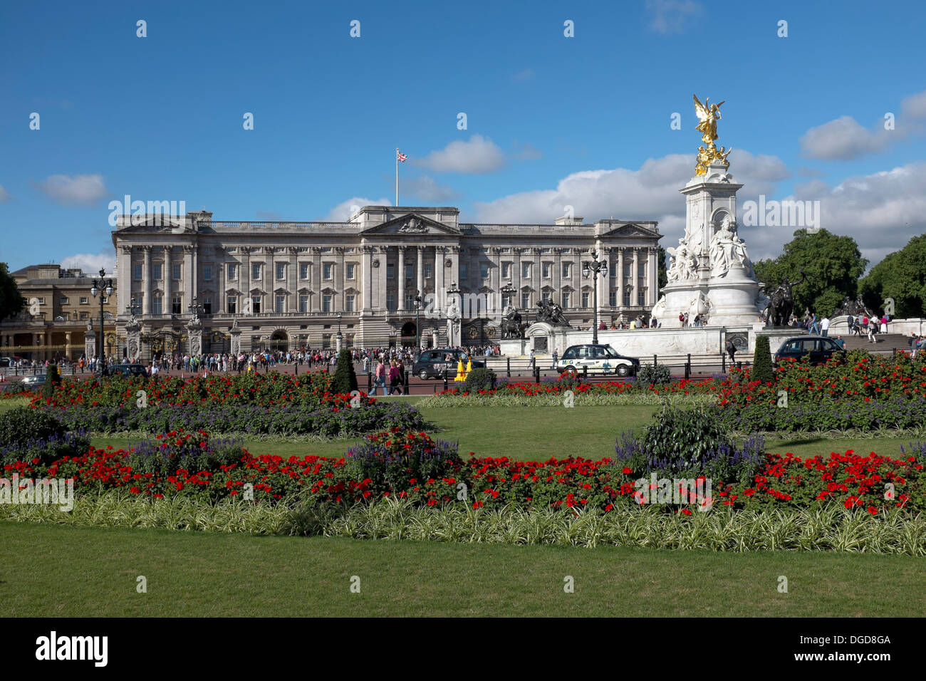 Buckingham palace royal london hi-res stock photography and images - Alamy