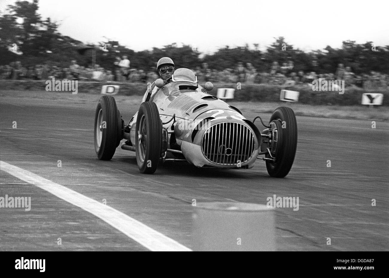 Prince Bira in V12 OSCA run by Maserati brothers.Formula Libre ...
