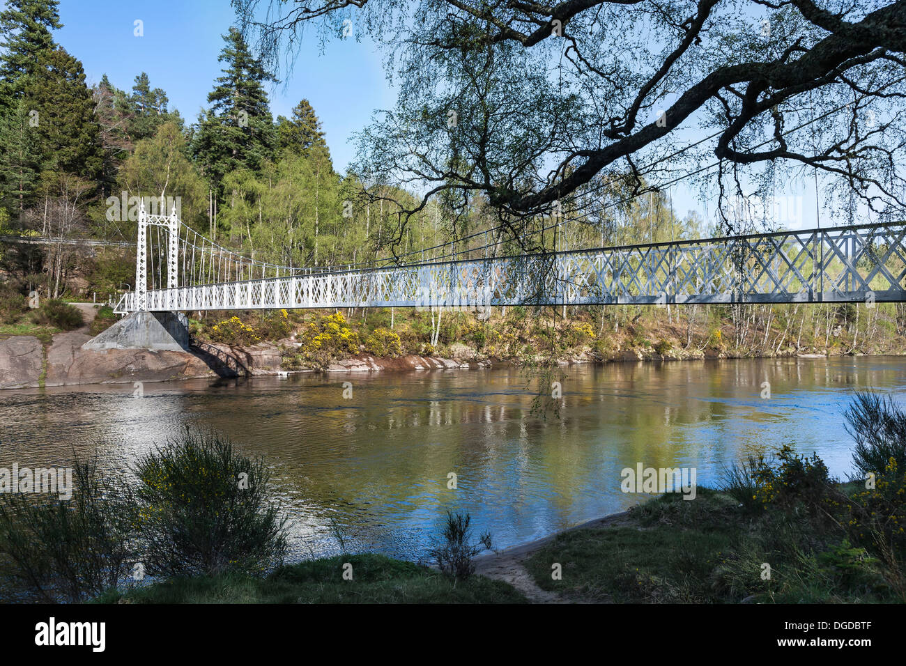 Dinnet bridge hi-res stock photography and images - Alamy