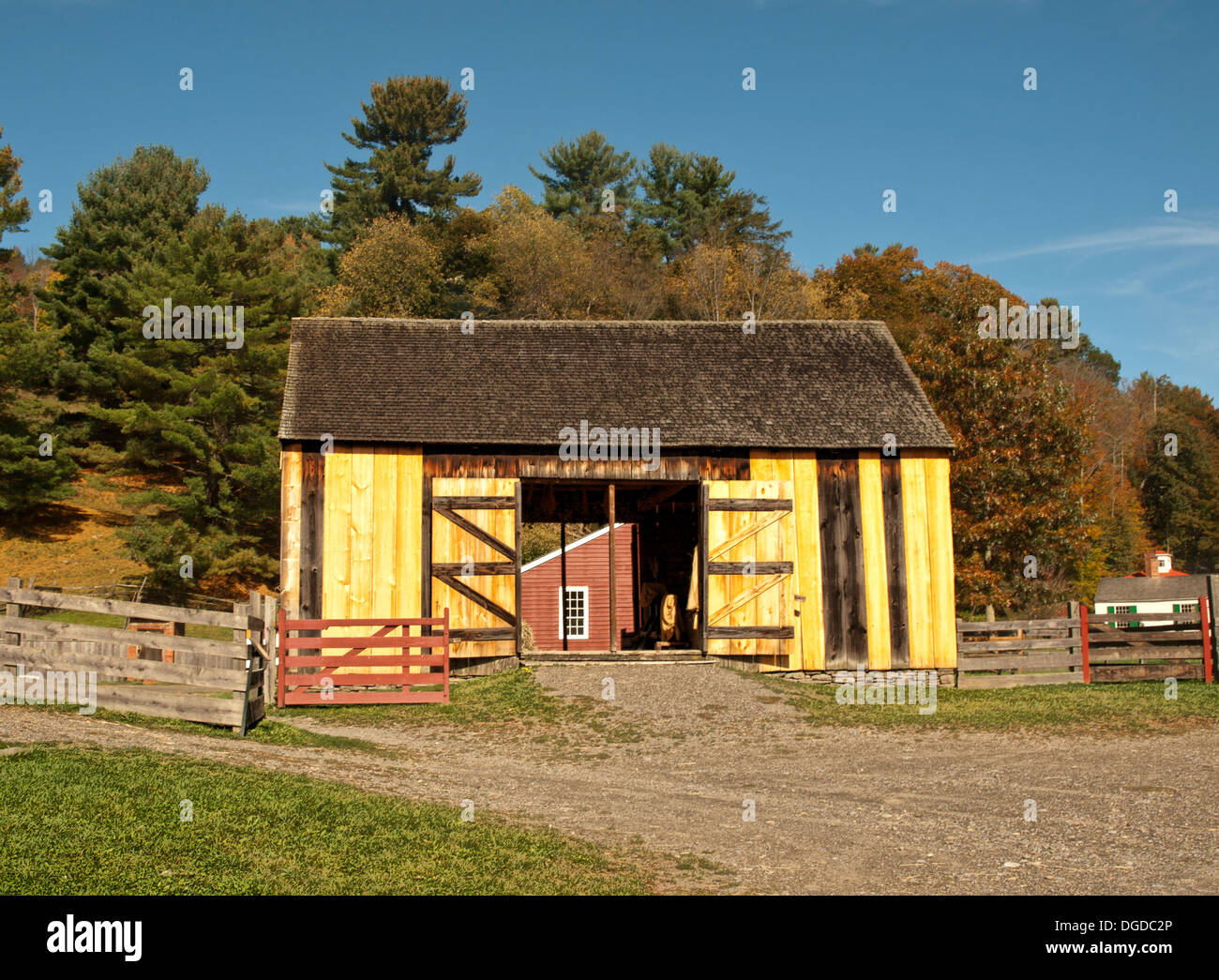 small old yellow barn in autumn Stock Photo - Alamy