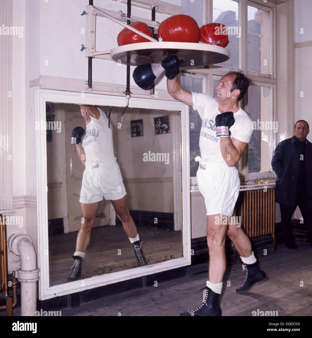 Heavyweight athlete hi-res stock photography and images - Alamy