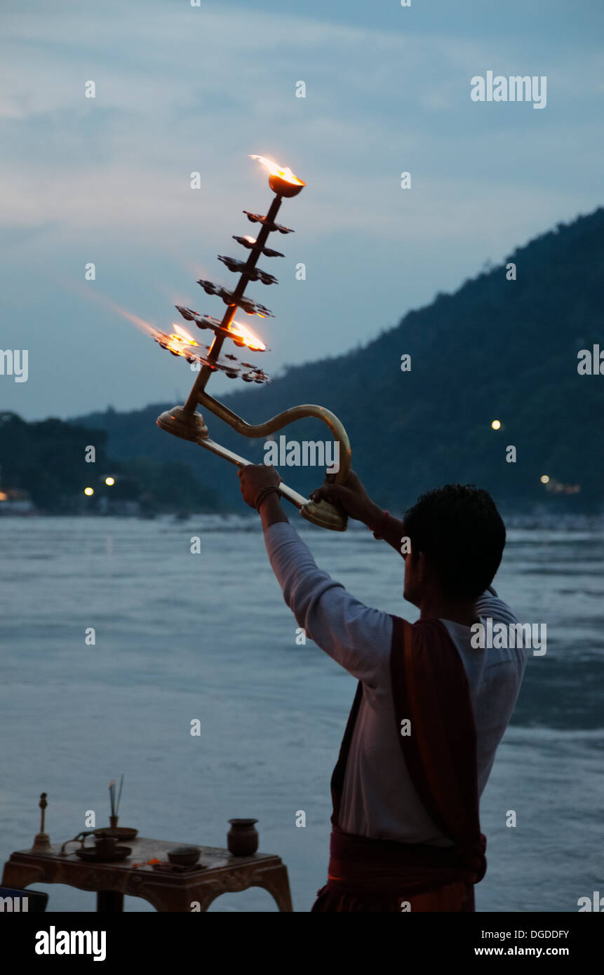 Ganga aarti hi-res stock photography and images - Alamy