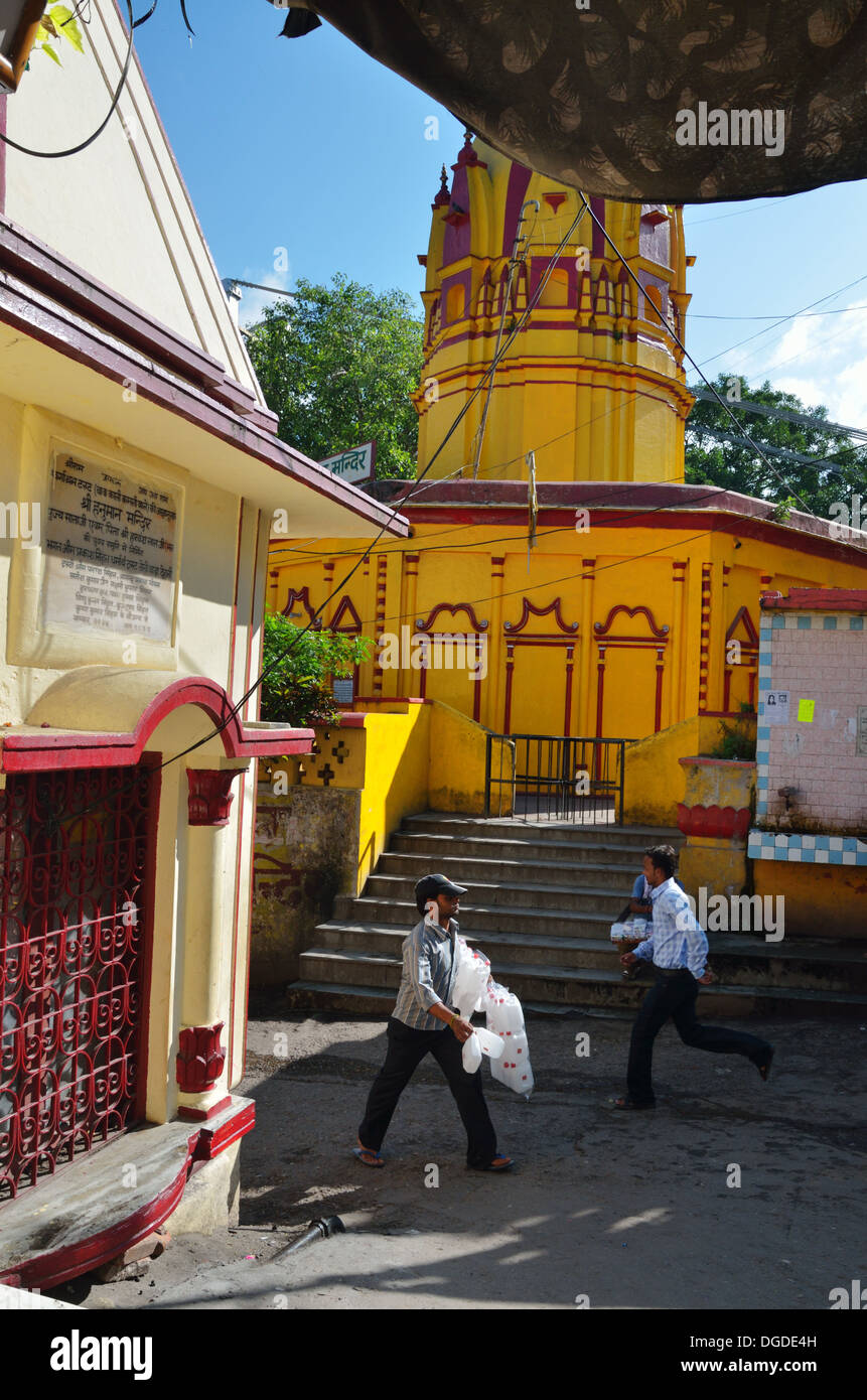 Street scene in Rishikesh, India Stock Photo - Alamy