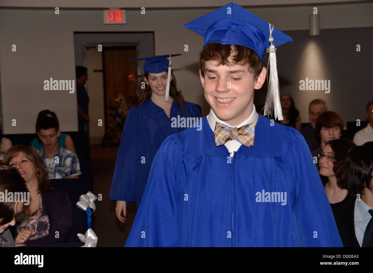 Graduate walk hi-res stock photography and images - Alamy