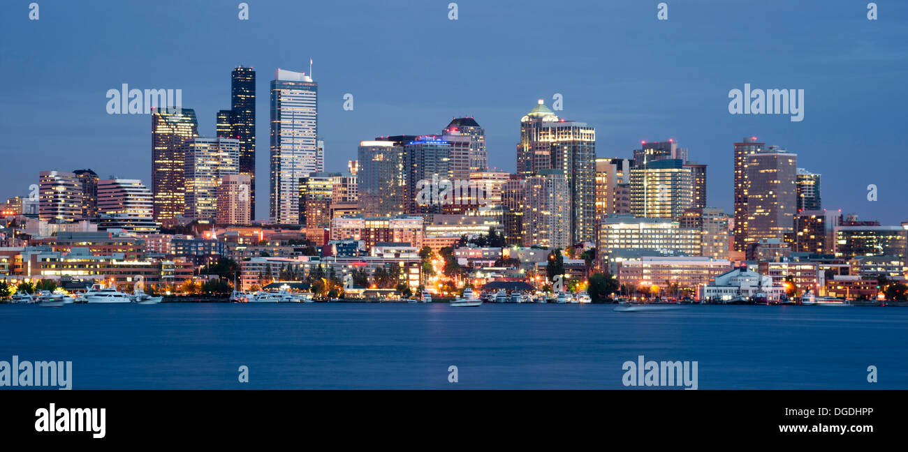 Downtown seattle lake hi-res stock photography and images - Alamy