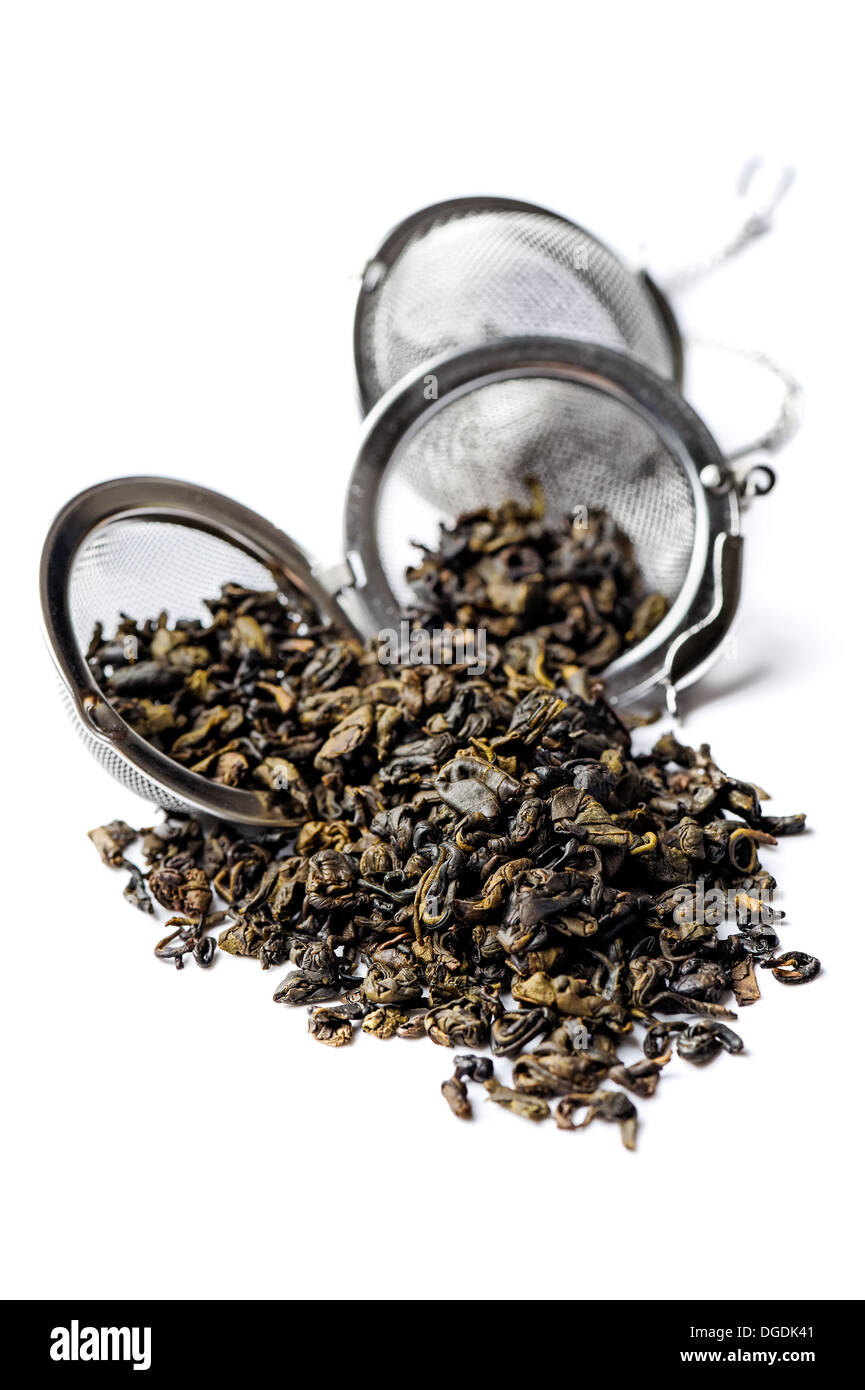 Dark green tea with a memorable fragrance and a pleasingly mild bitter ...