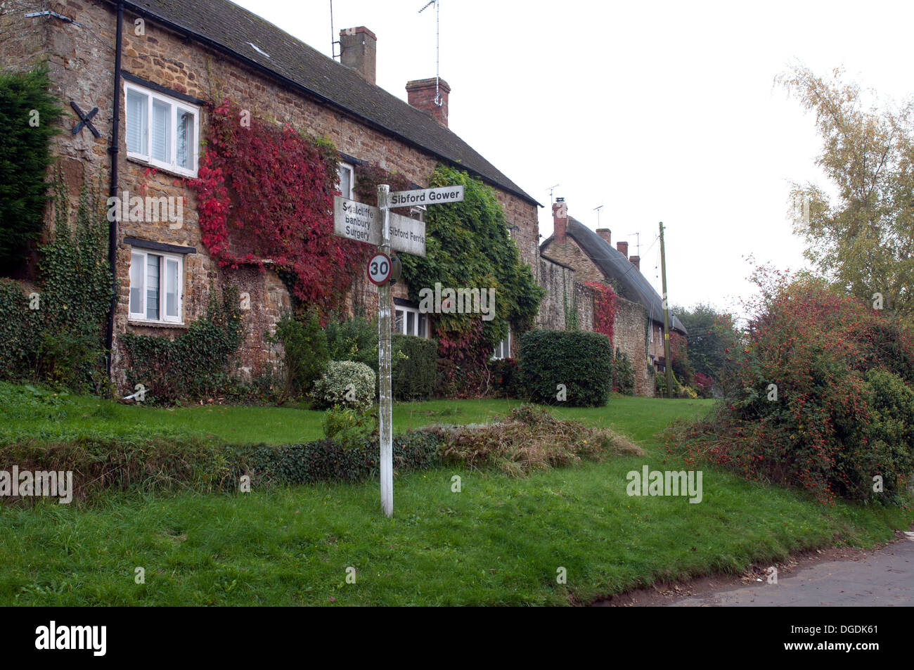 Burdrop hi-res stock photography and images - Alamy