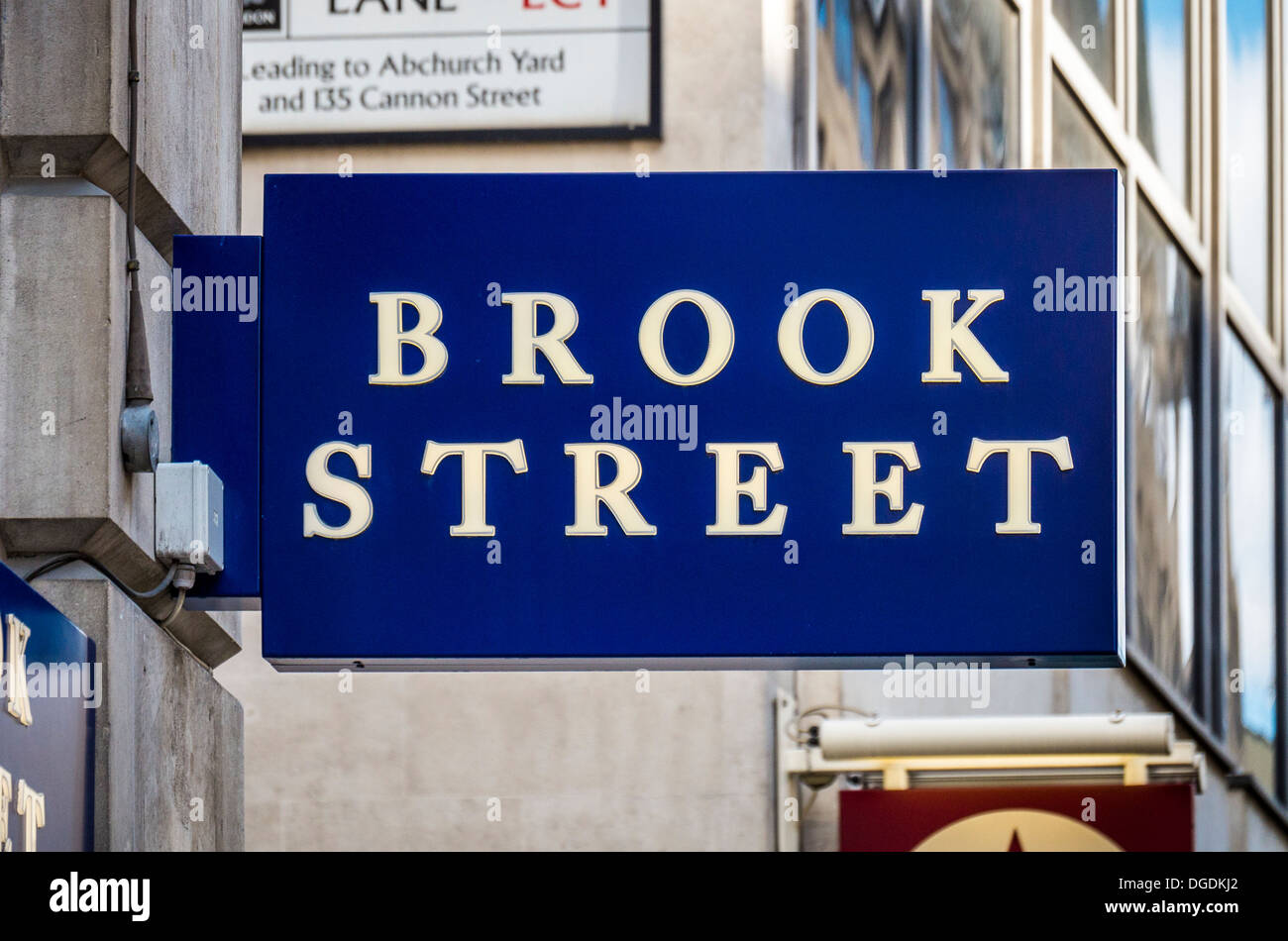 Brook street hi-res stock photography and images - Alamy