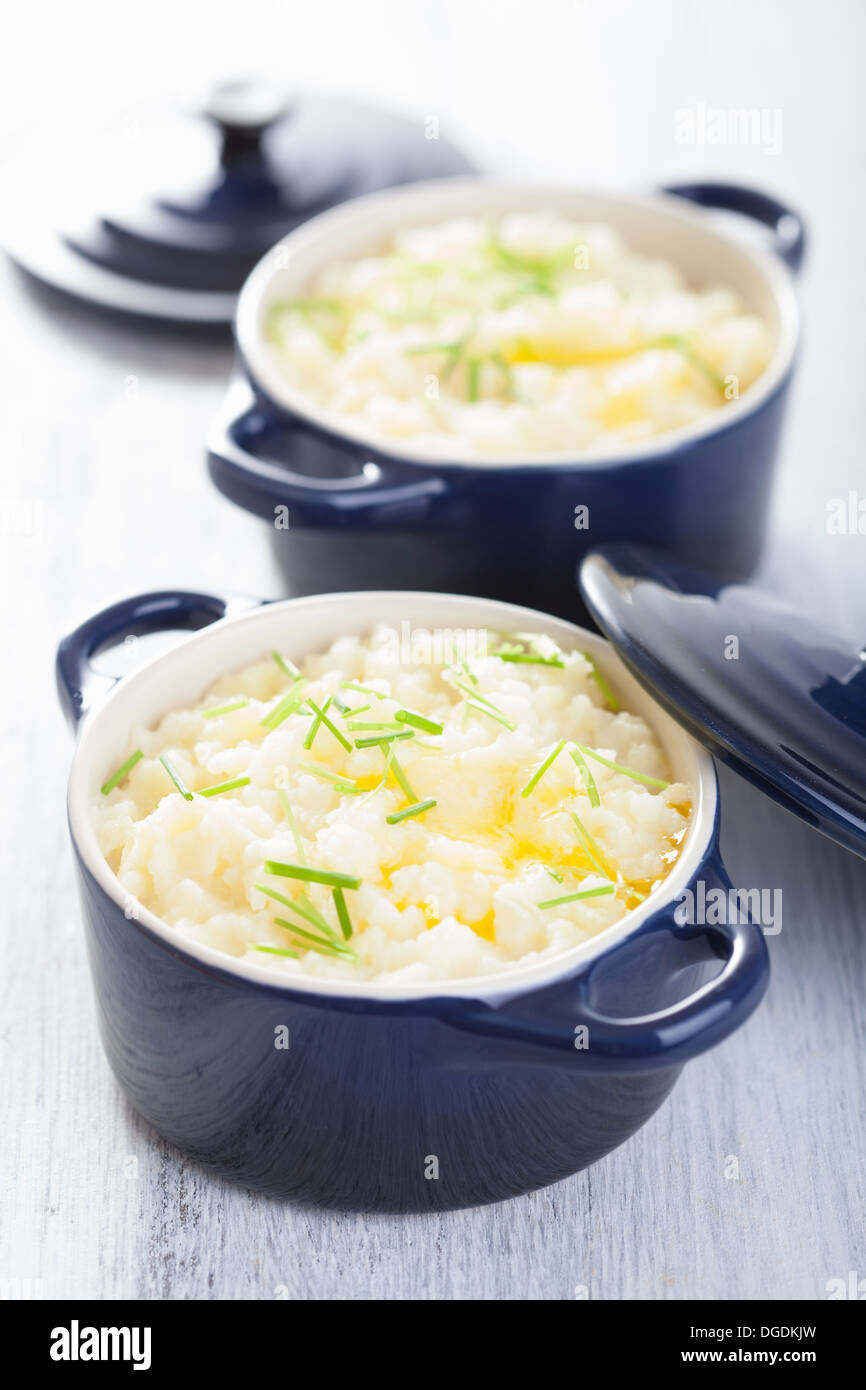 mashed potatoes in small pots Stock Photo - Alamy