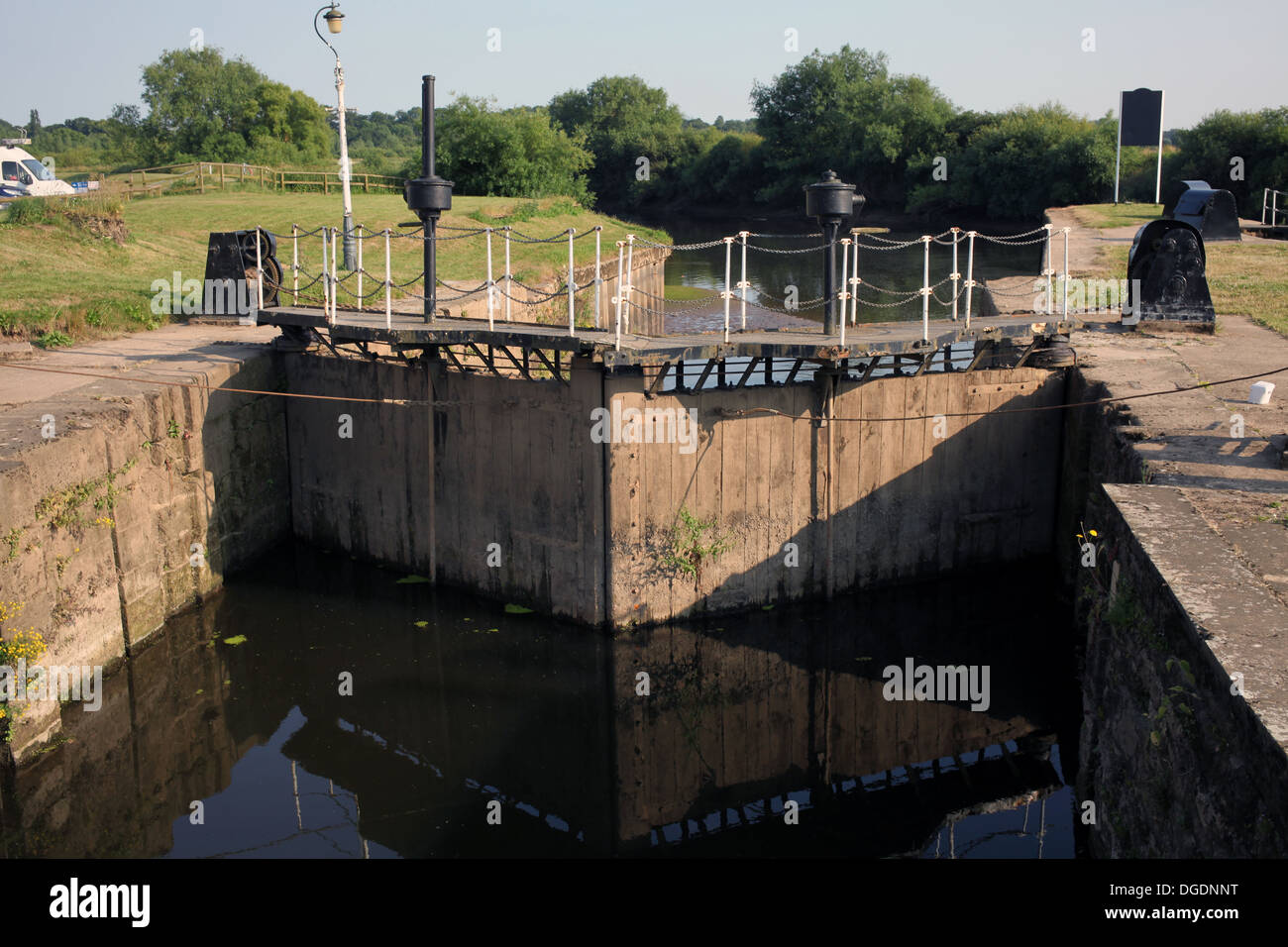 Naburn Lock High Resolution Stock Photography and Images - Alamy