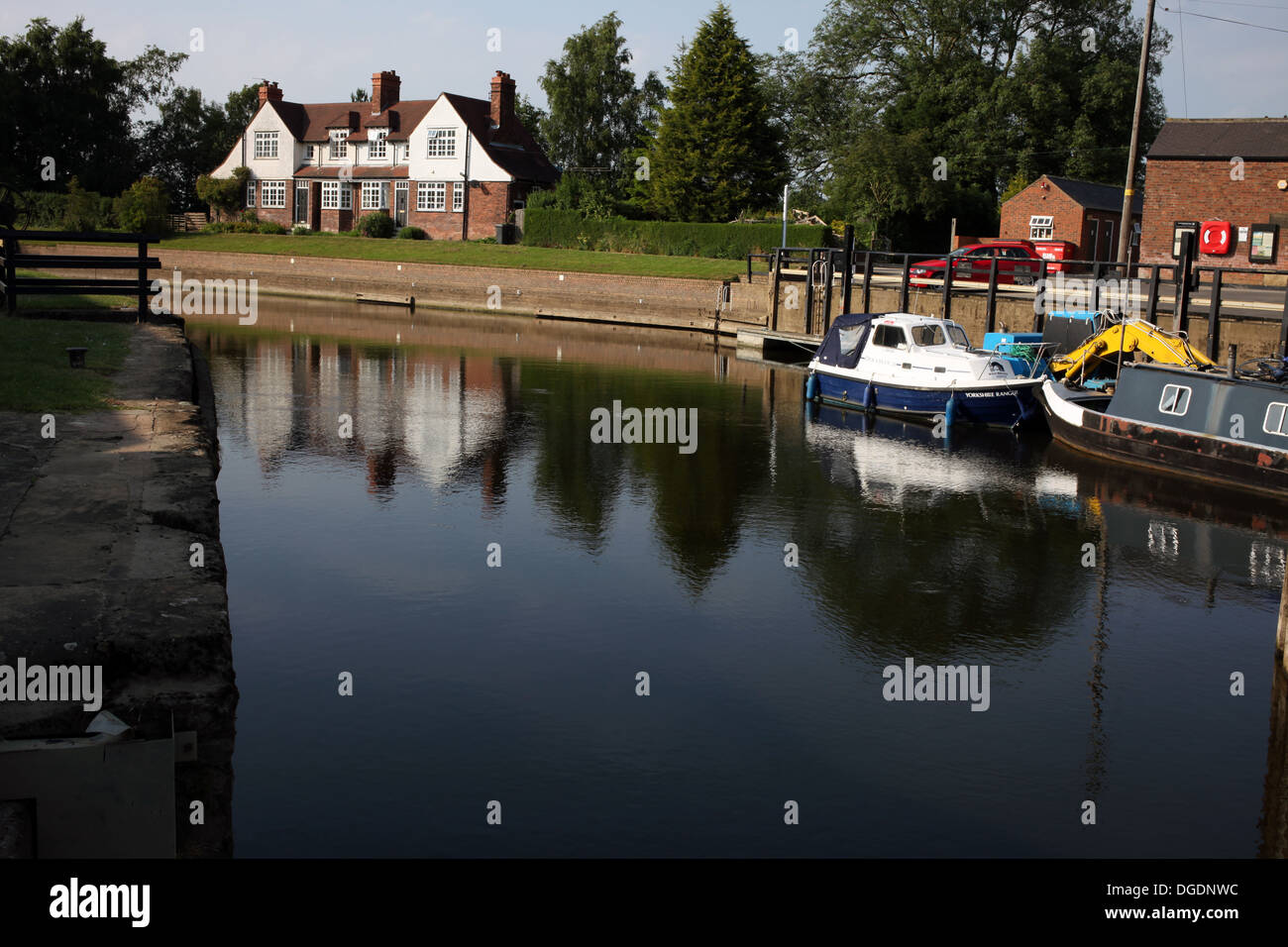 Naburn Lock - House - Canal and River Trust - River House - Yorkshire ...