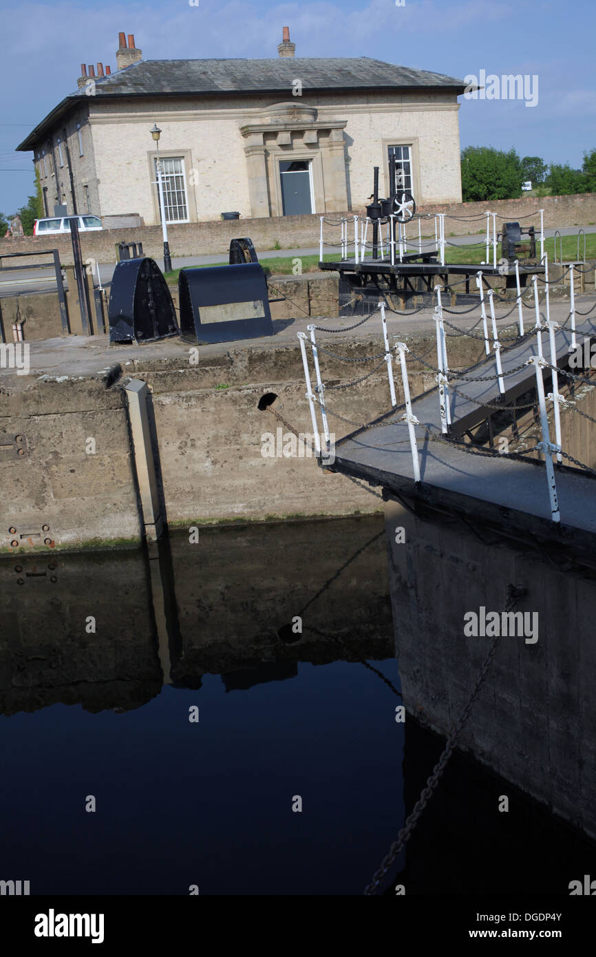 Naburn Lock High Resolution Stock Photography and Images - Alamy