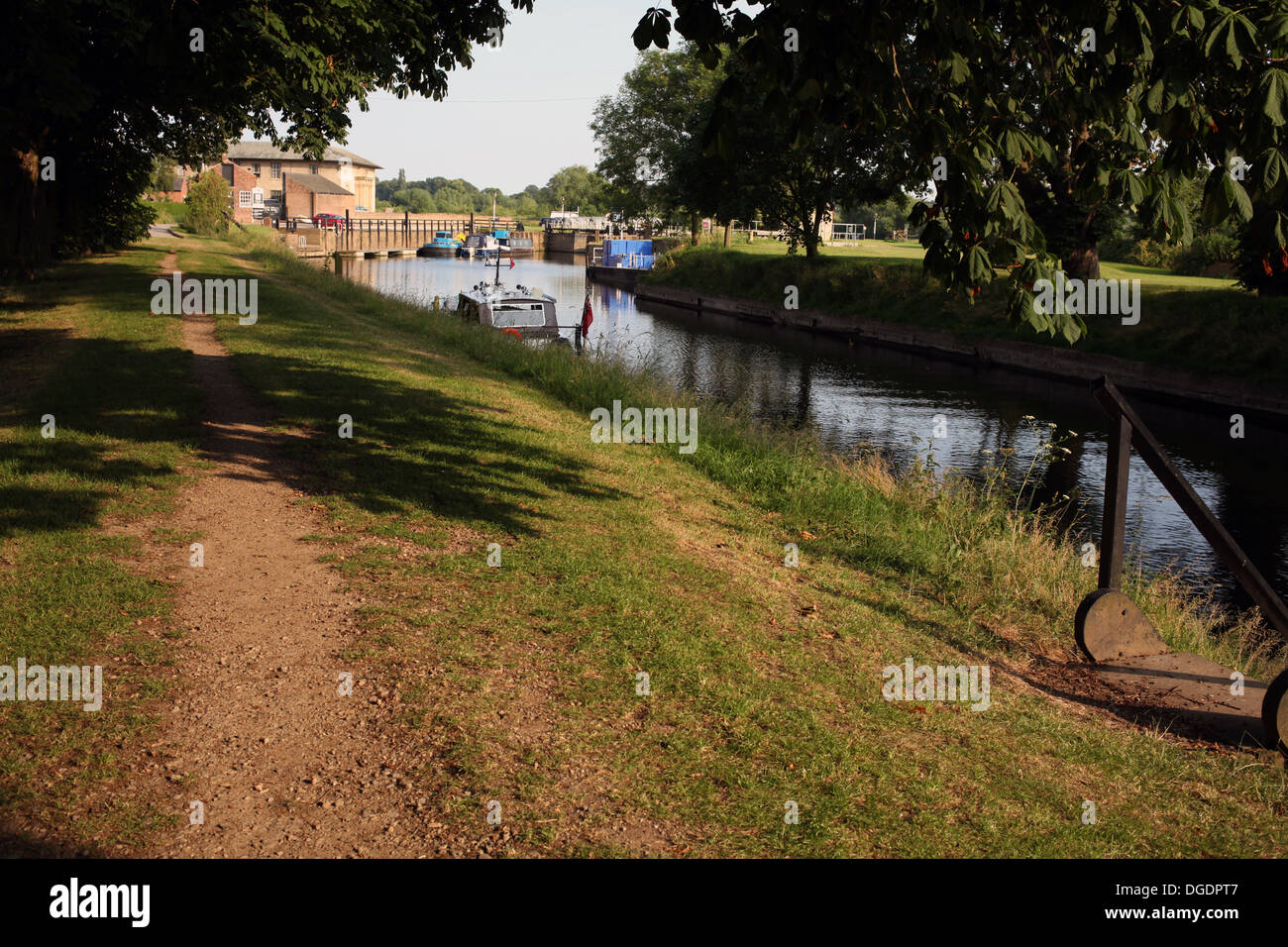 Naburn Lock High Resolution Stock Photography and Images - Alamy