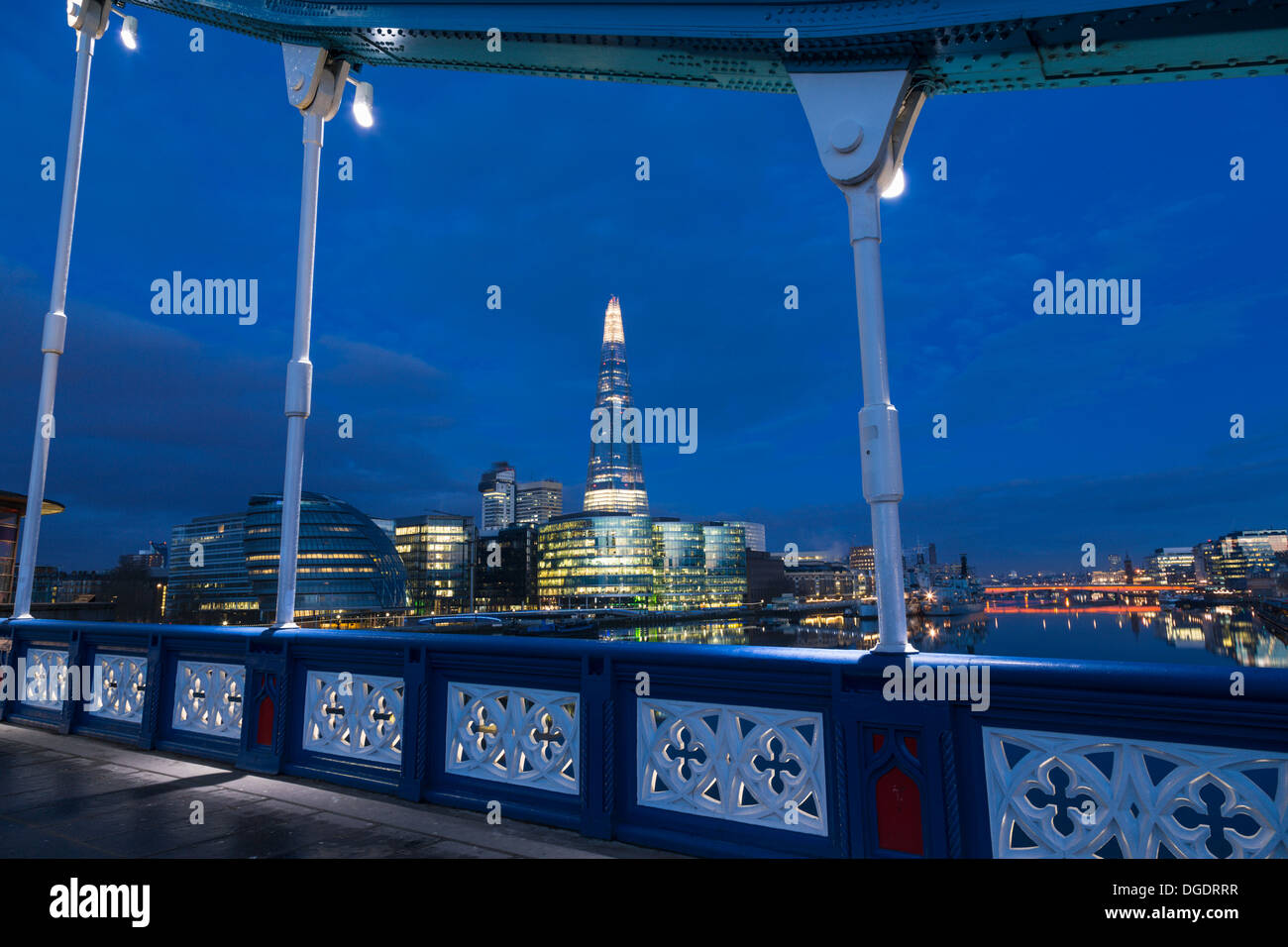 Dawn cityscape london hi-res stock photography and images - Alamy