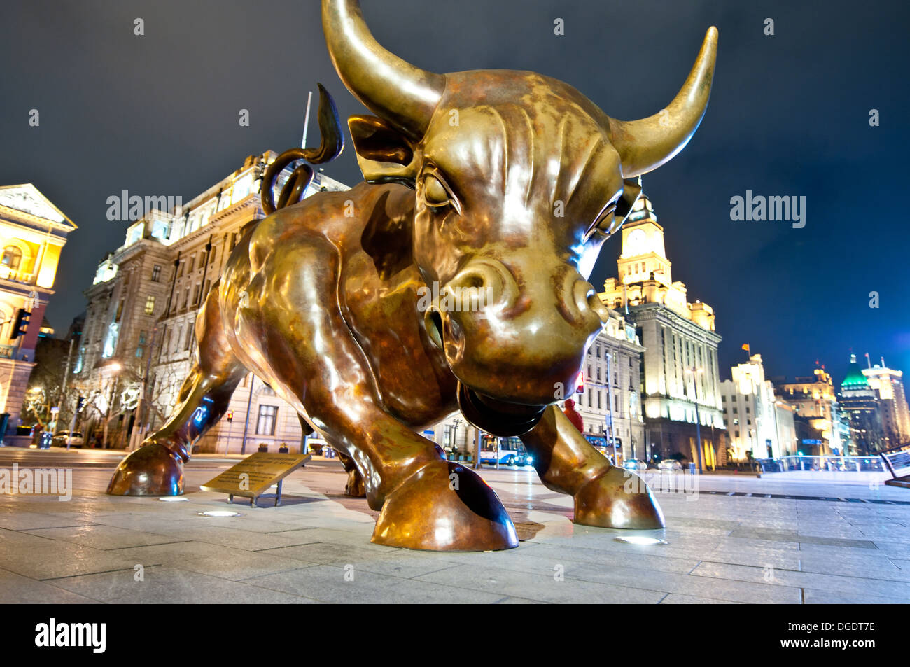 Charging Bull statue by Arturo Di Modica (called Shanghai Bull, Bund ...