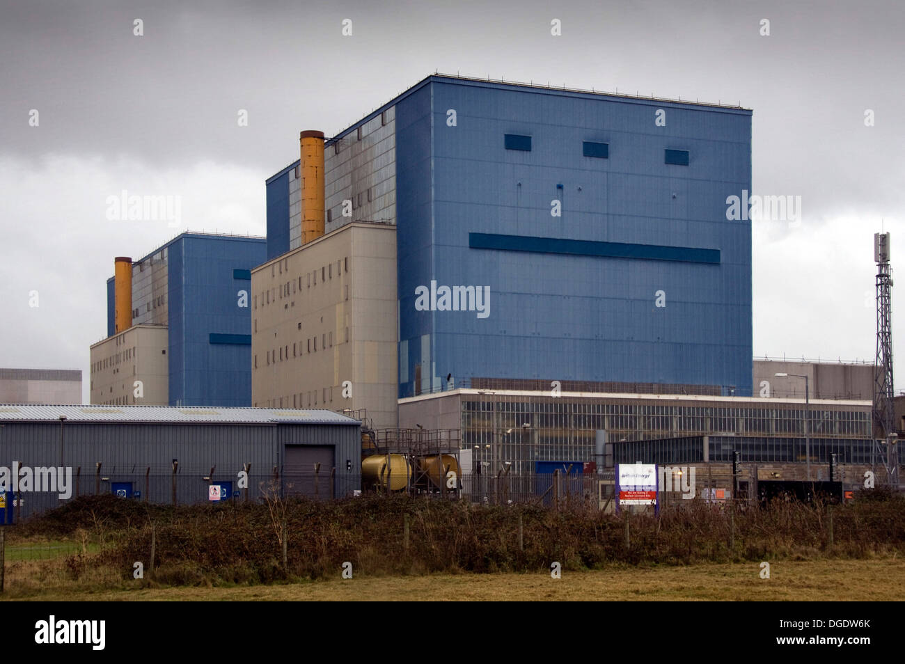 Hinkley Point nuclear power station A (2 blue buildings) and B station,in Somerset.The reactor ...