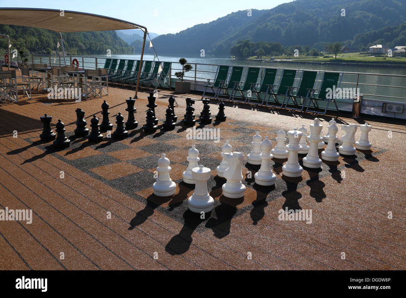 Giant chess pieces hi-res stock photography and images - Alamy