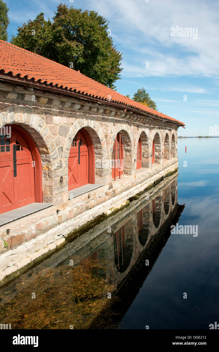 New York, St. Lawrence Seaway, Thousand Islands. Singer Castle on Dark ...