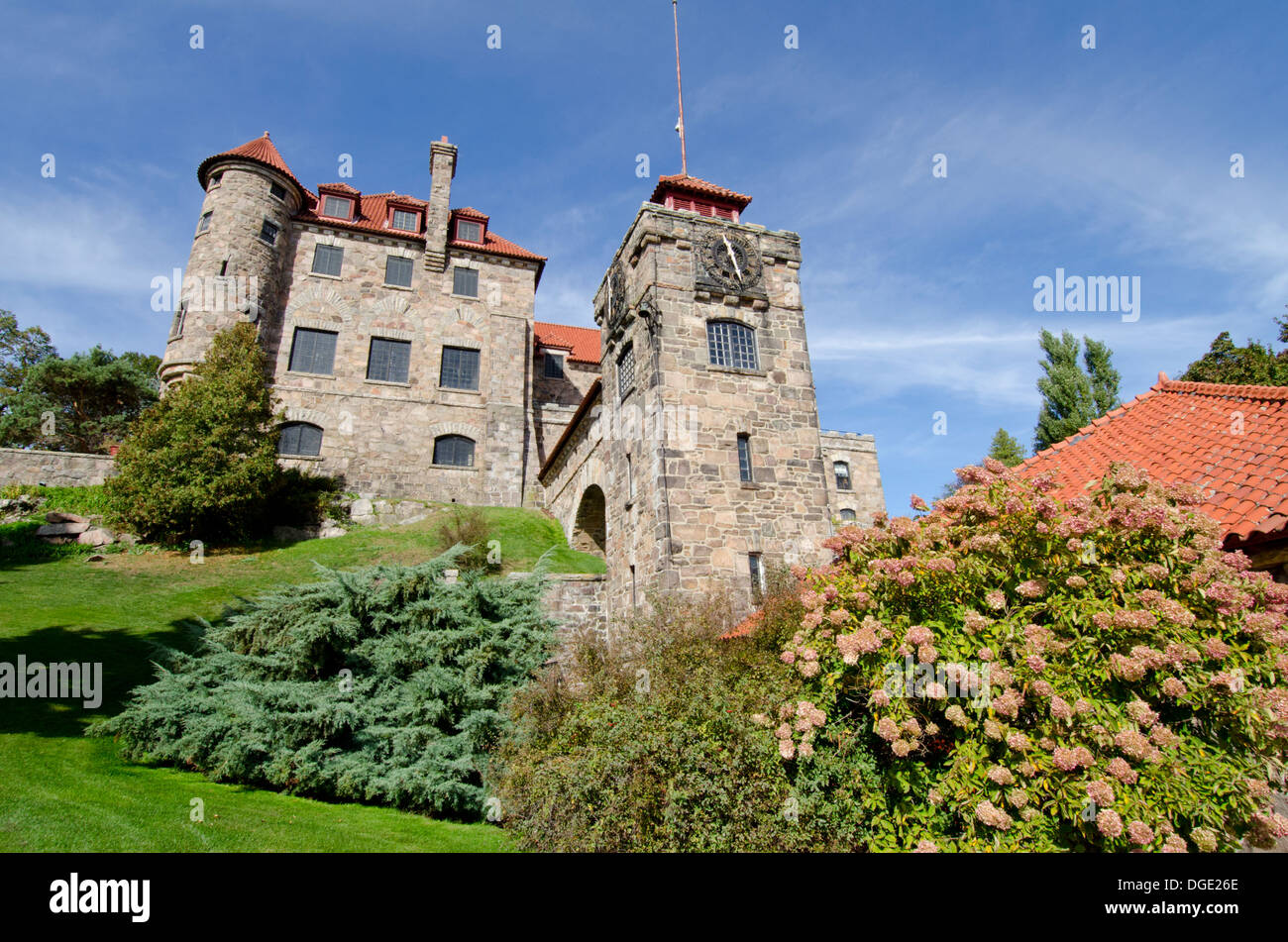 New York, St. Lawrence Seaway, Thousand Islands. Singer Castle on Dark ...