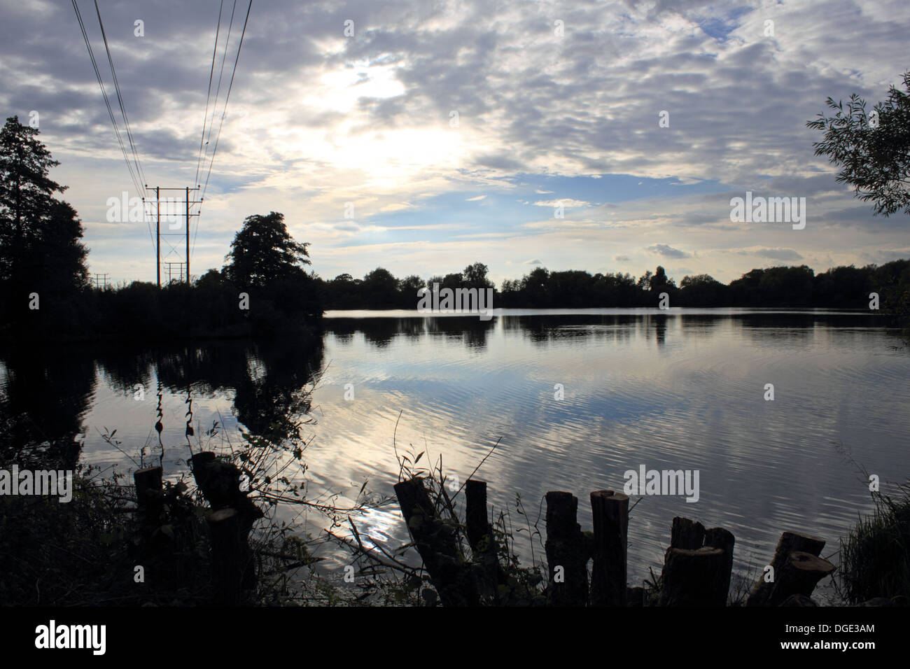 Witney Lake, Oxfordshire, England, UK Stock Photo - Alamy