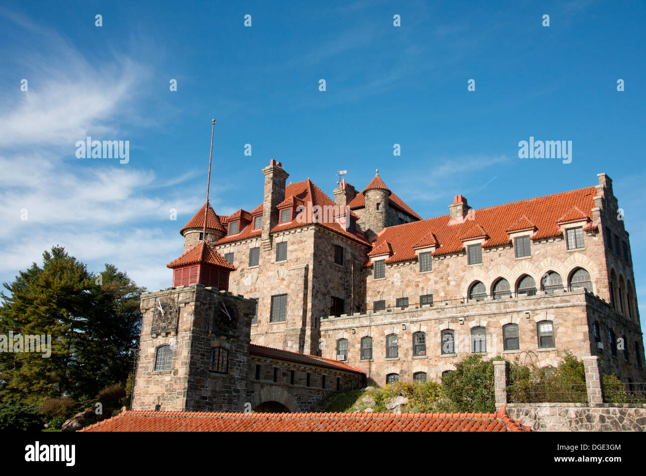 New York, St. Lawrence Seaway, Thousand Islands. Singer Castle on Dark ...