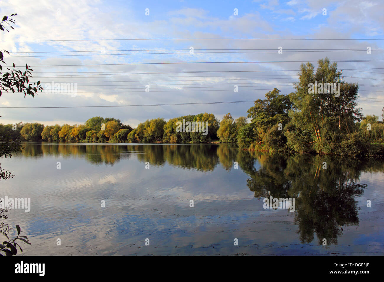 Witney Lake, Oxfordshire, England, UK Stock Photo - Alamy