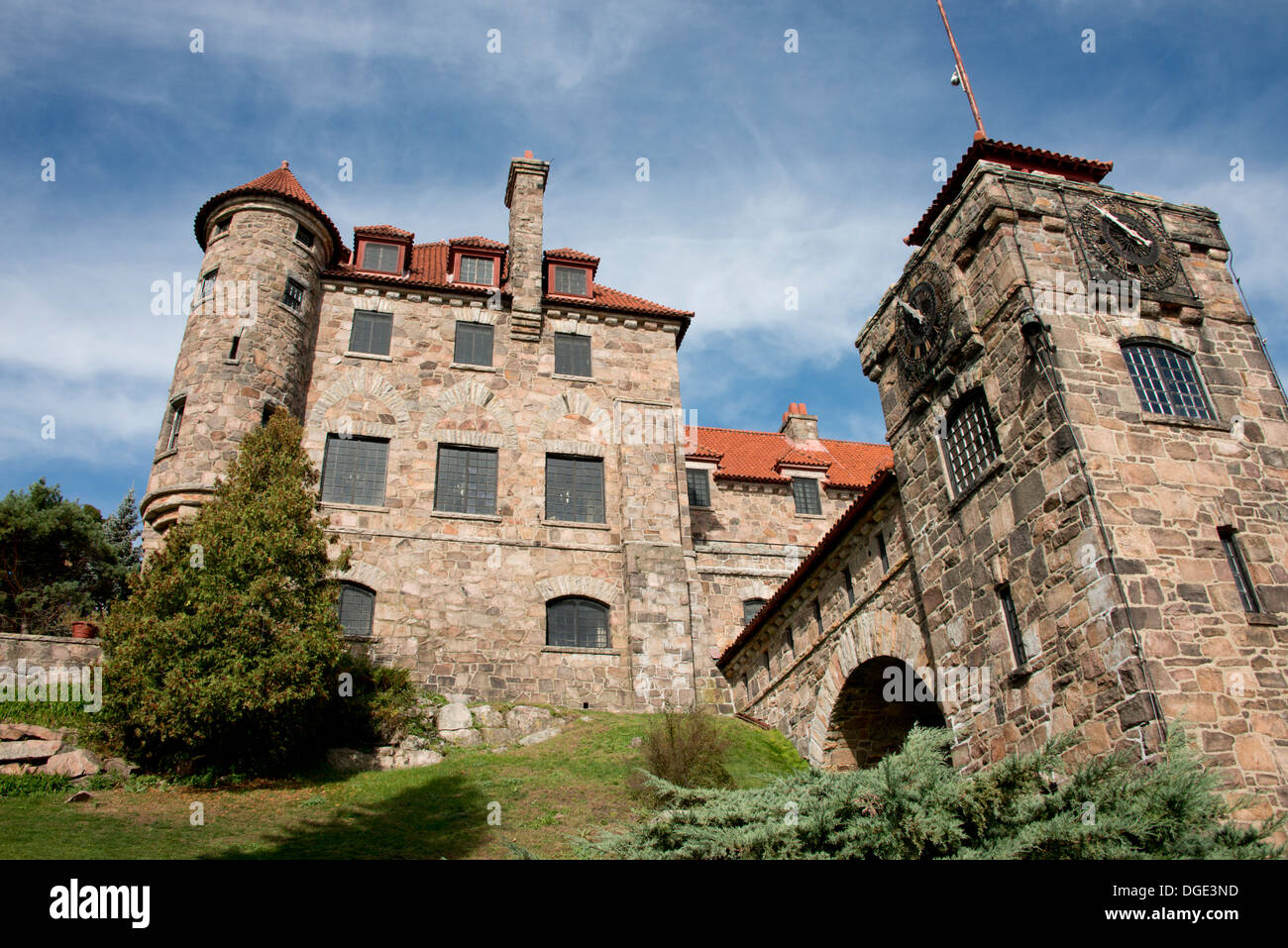 New York, St. Lawrence Seaway, Thousand Islands. Singer Castle on Dark ...