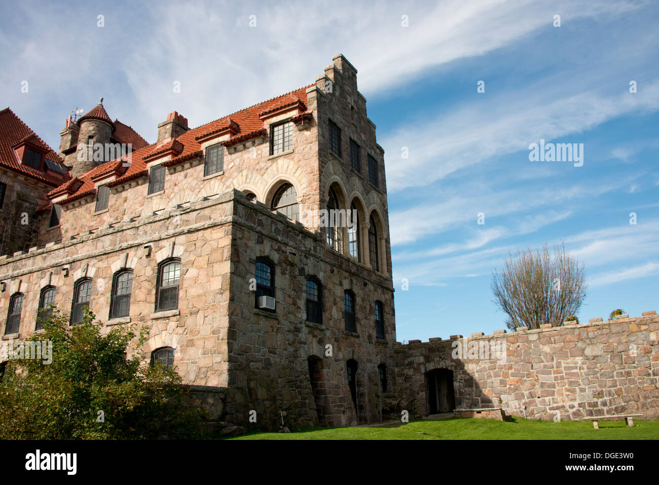New York, St. Lawrence Seaway, Thousand Islands. Singer Castle on Dark ...