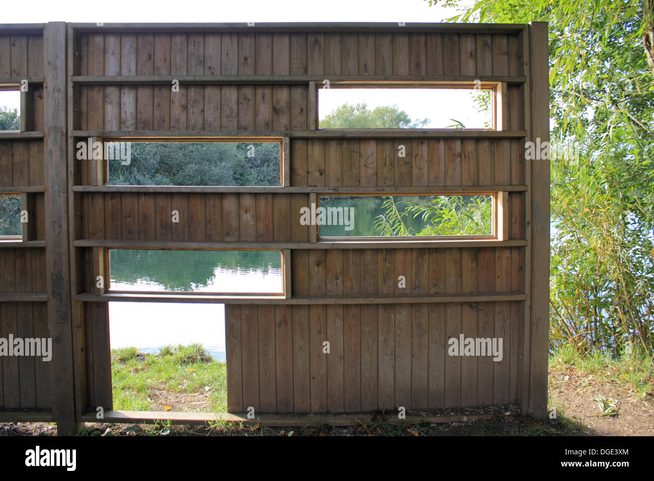 Bird watching hide hi-res stock photography and images - Alamy