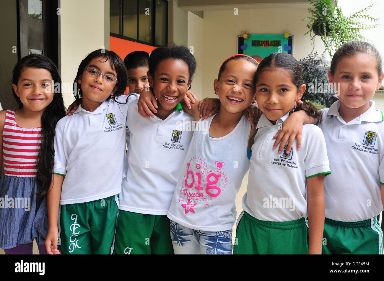 School girls colombia hi-res stock photography and images - Alamy