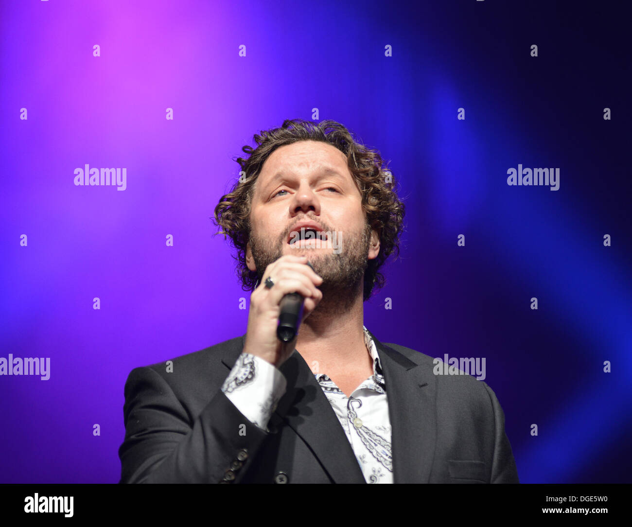 Norfolk, Virginia, USA. 17th Oct, 2013. Singer DAVID PHELPS of Gaither ...