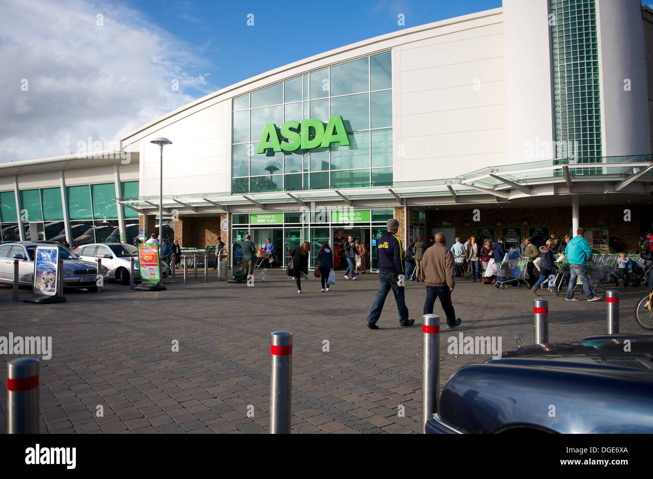 Exterior shot of ASDA supermarket in Rugby, Warwickshire, UK Stock ...