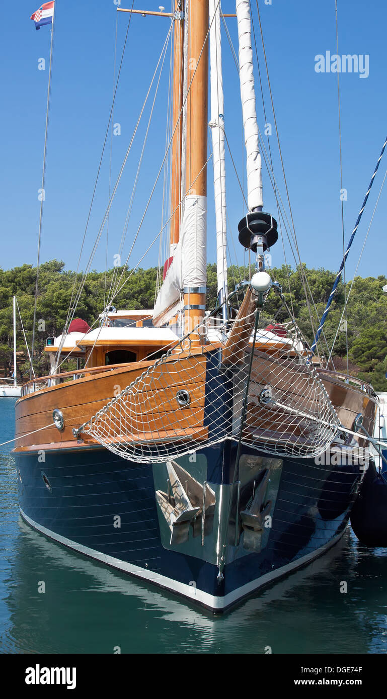 prow of wooden sailboat - front view Stock Photo - Alamy