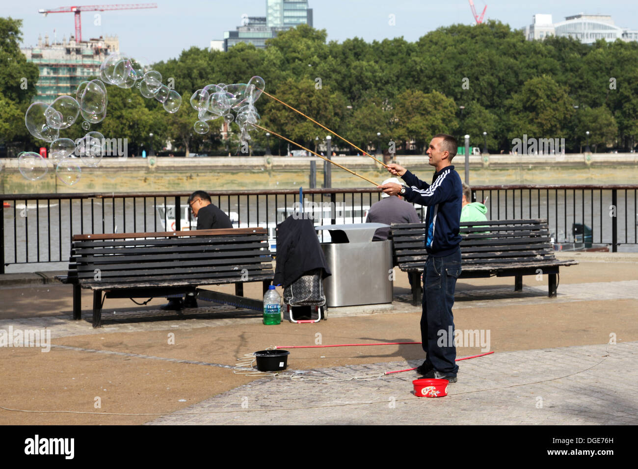 Bubble Performer, Southbank, London, England, UK Stock Photo - Alamy