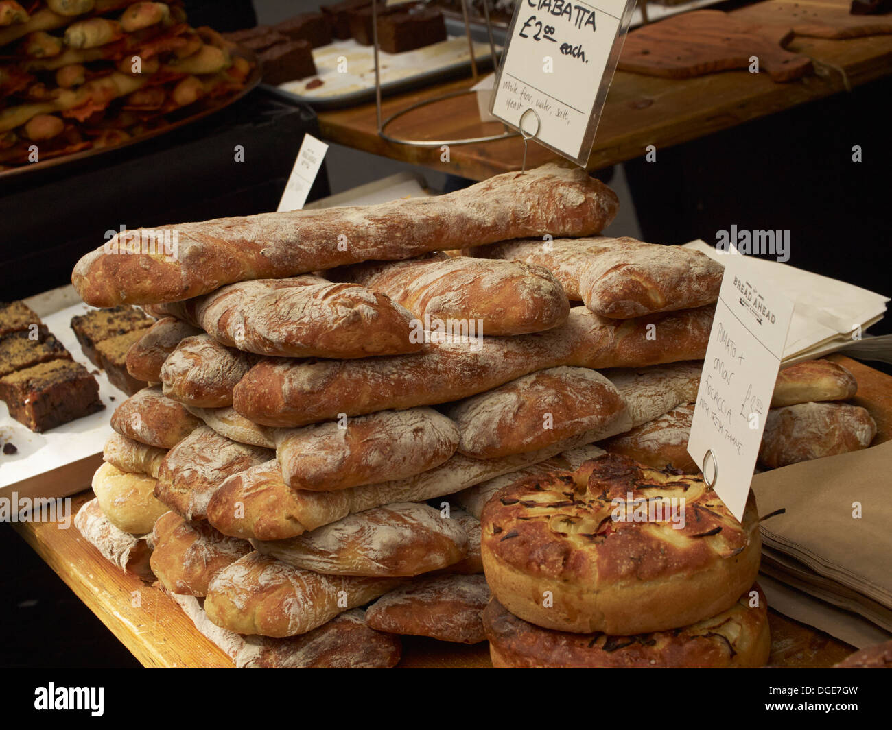 Artisan bread display hi-res stock photography and images - Alamy