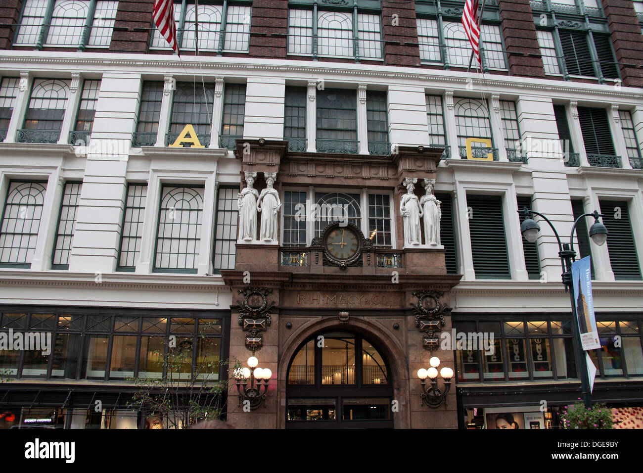 R.h. macy hi-res stock photography and images - Alamy