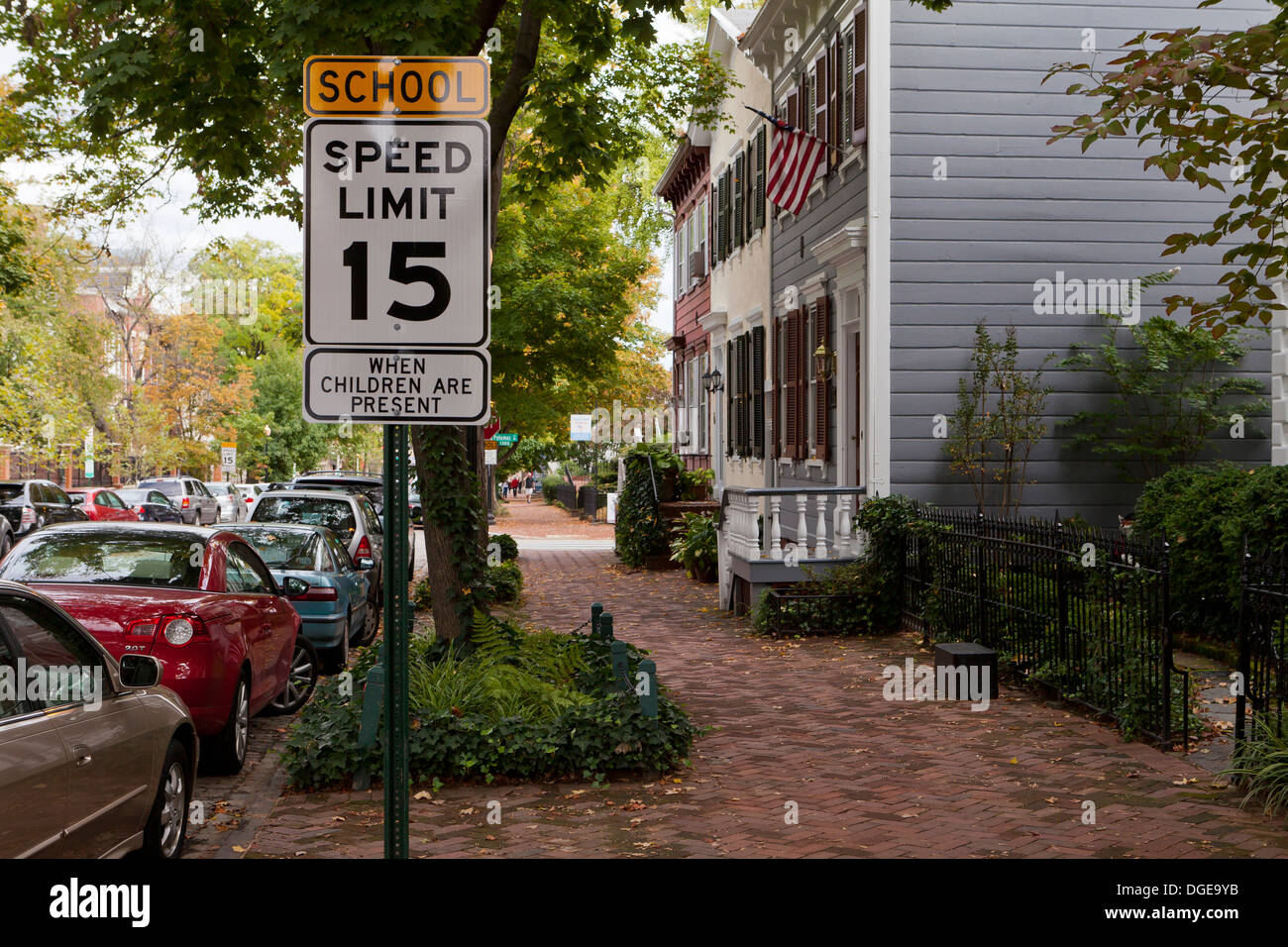 School speed limit sign Stock Photo - Alamy