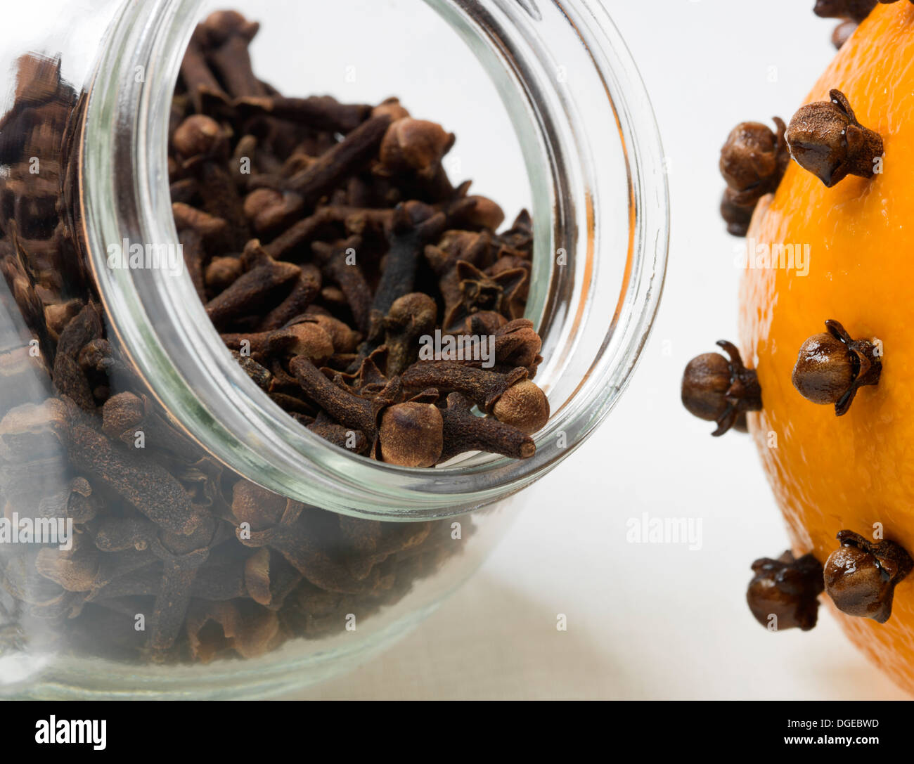 Clove orange hi-res stock photography and images - Alamy