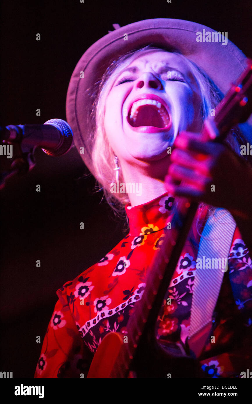 Singer berg hi-res stock photography and images - Alamy