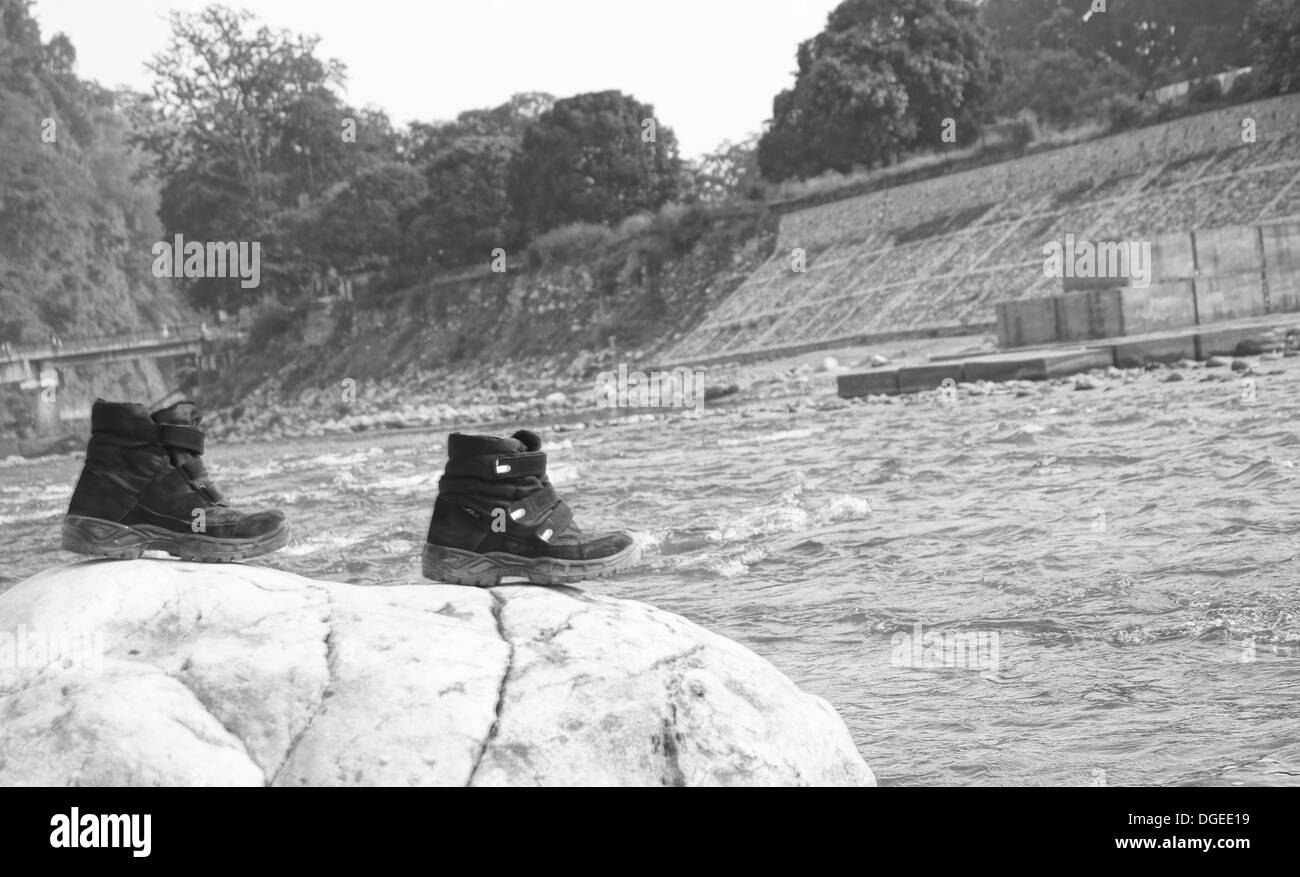 Missing shoes hi-res stock photography and images - Alamy