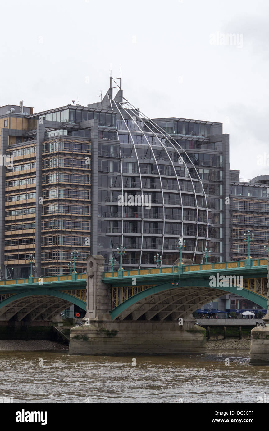 Riverside House High Resolution Stock Photography and Images - Alamy