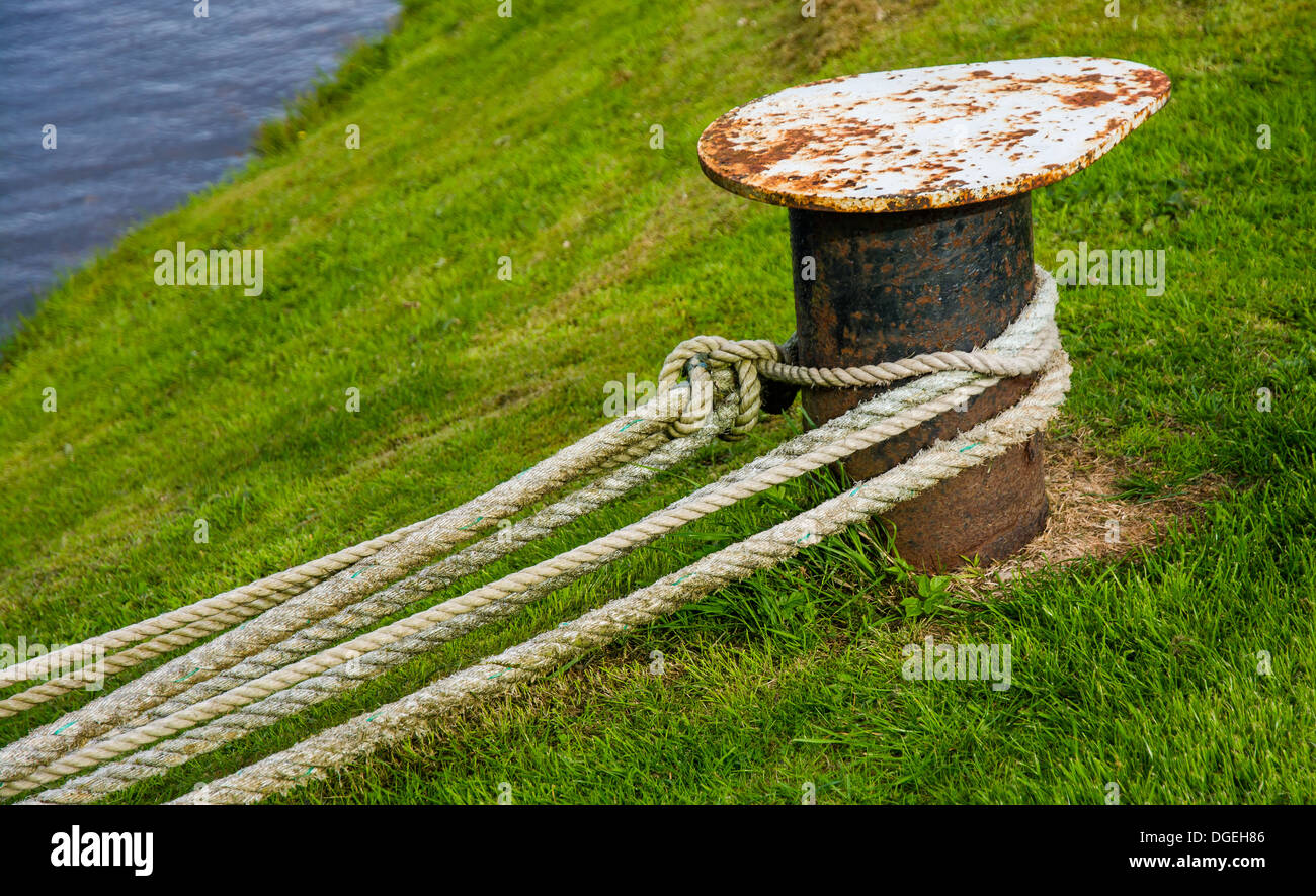 Ropes Of Anchored Ship In Harbor Stock Photo - Alamy